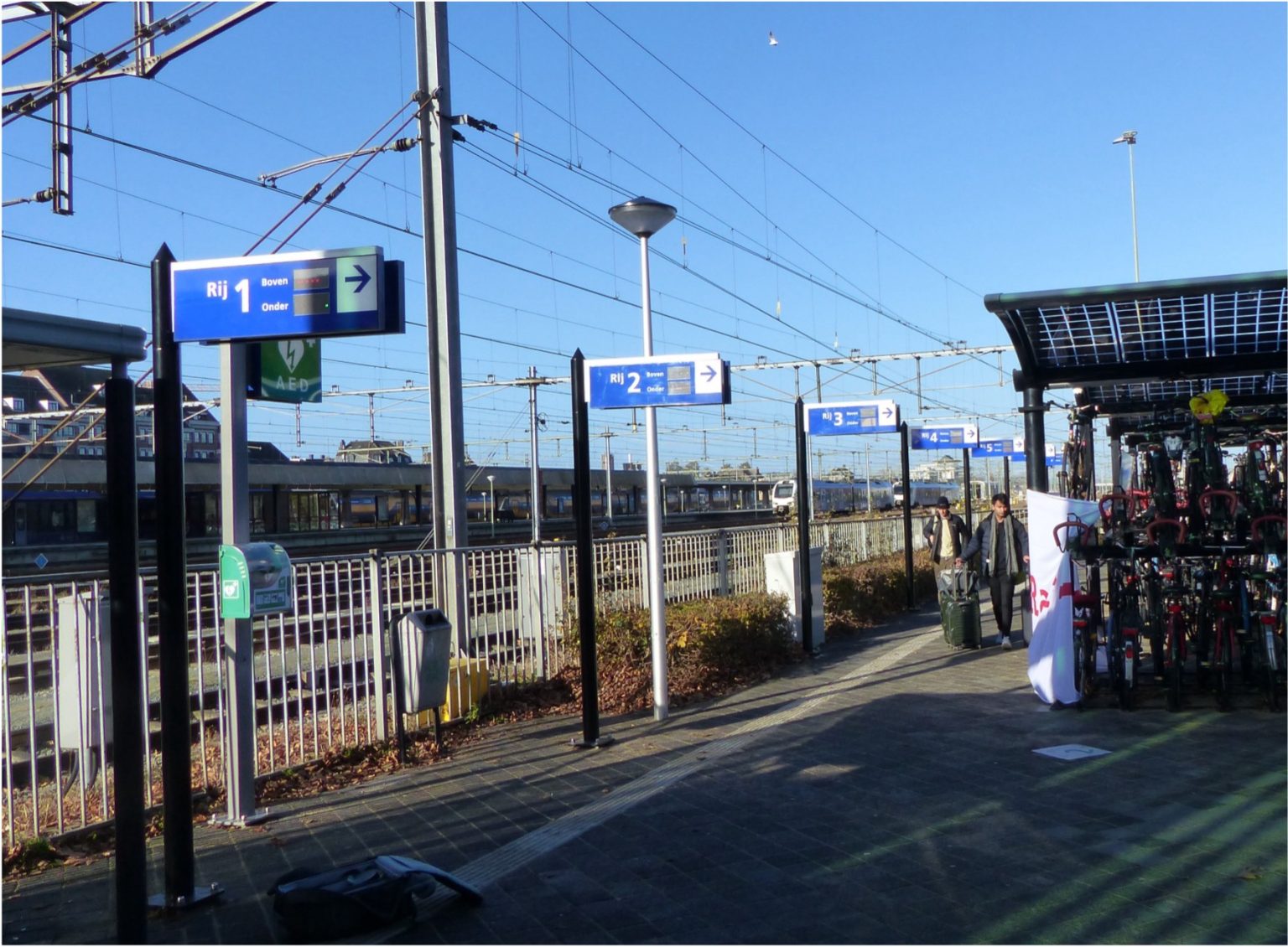 DCE - Sheltered, Secure, and Seamless: Supporting the Dutch ‘First Mile ...